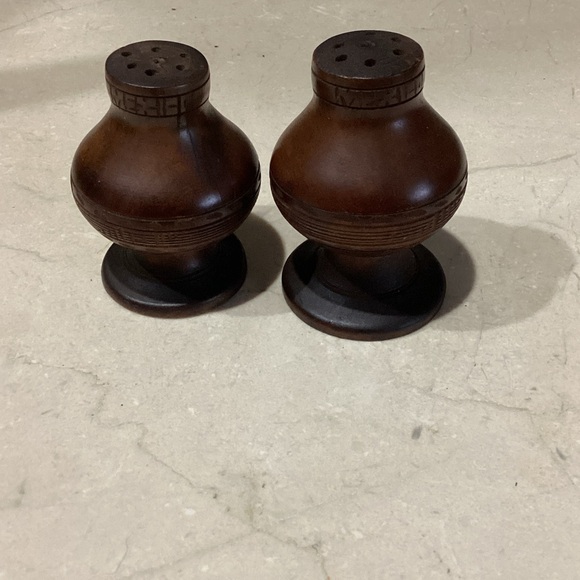 Vintage | Kitchen | Vintage Mexico Hand Carved Wooden Salt And Pepper ...